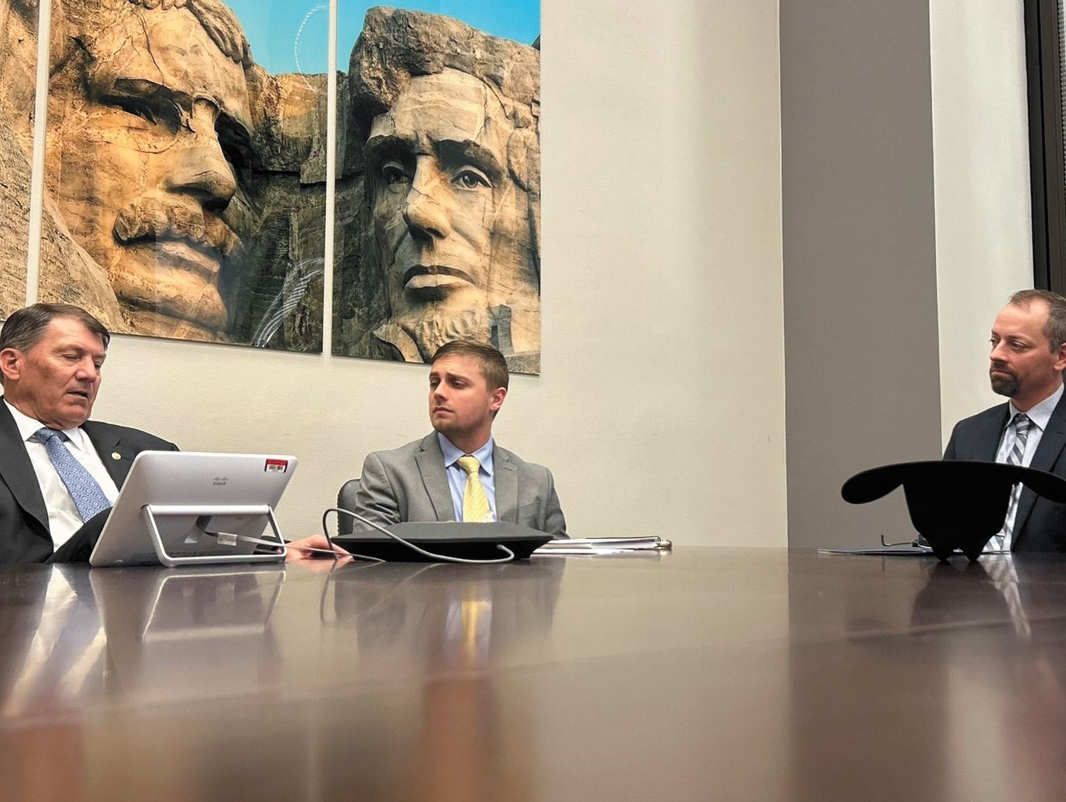 CATTLEMEN TAKE THE CAPITAL