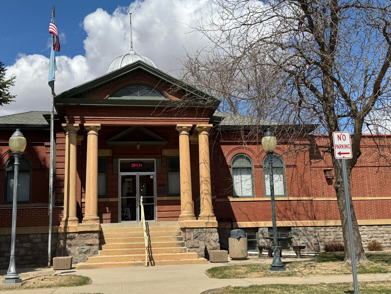 LIBRARIES EVOLVE, THRIVE DESPITE FUNDING CUTS