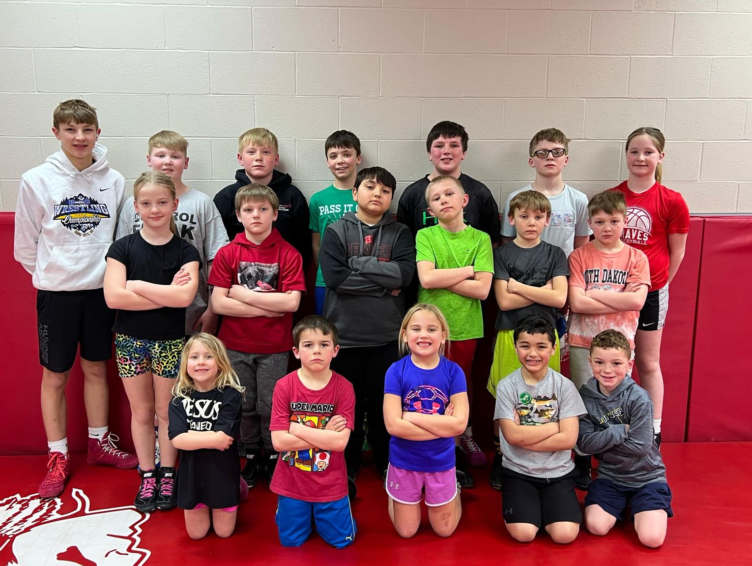 NINETEEN MATMEN ADVANCE